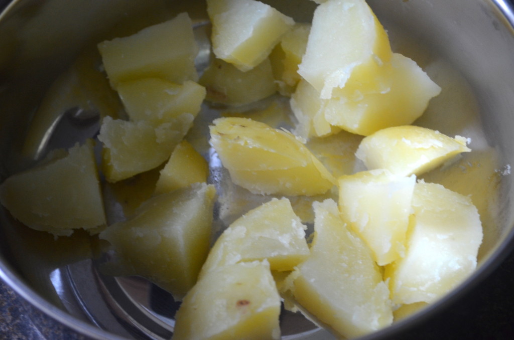 Potato Sev – Aloo Sev Recipe