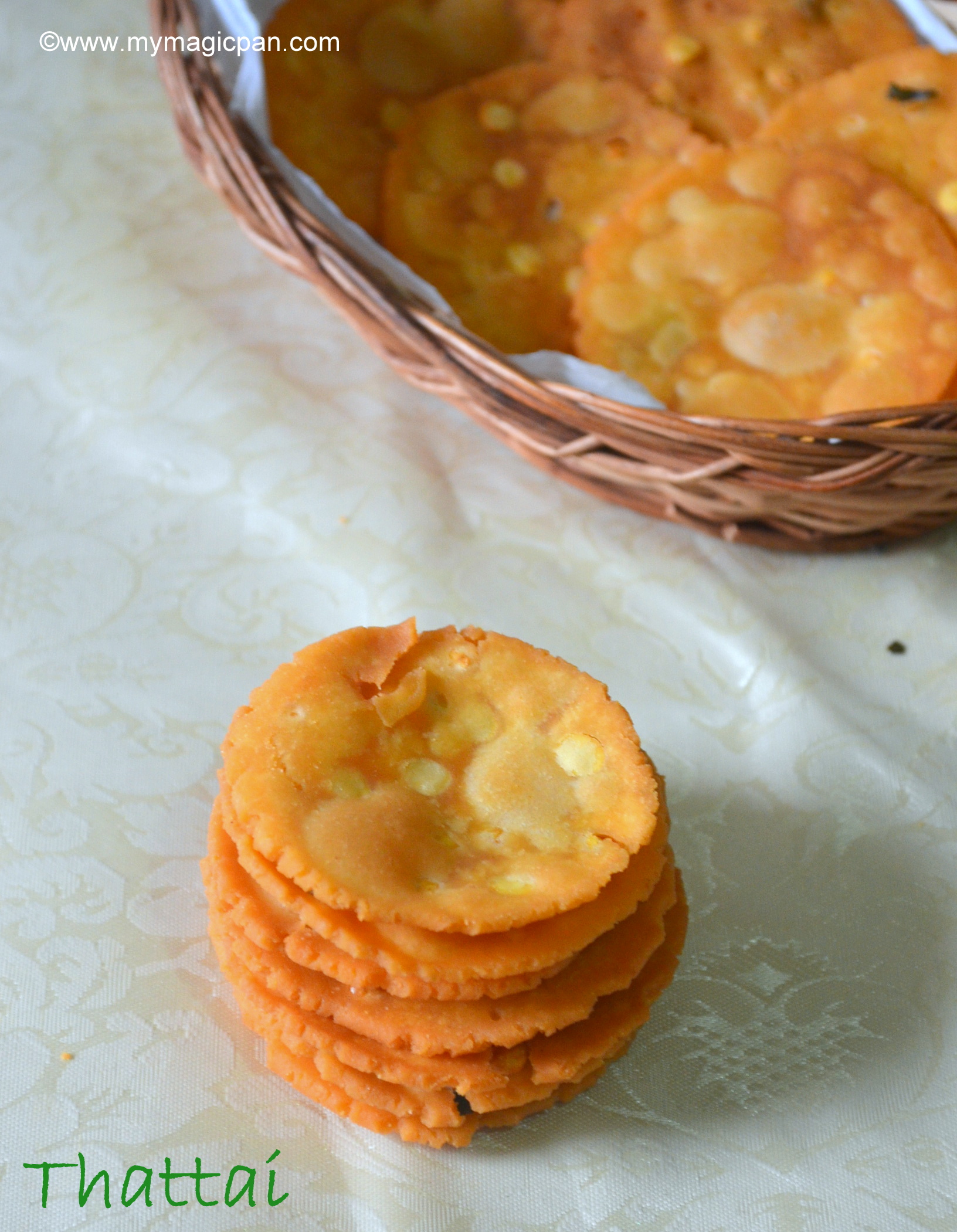 Thattai – Easy Thattai Recipe